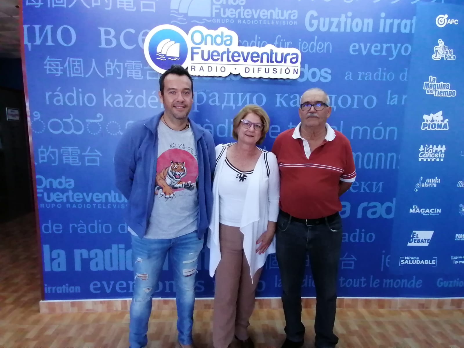 La Peña de La Amistad 'presenta en sociedad' el tenis de mesa ...