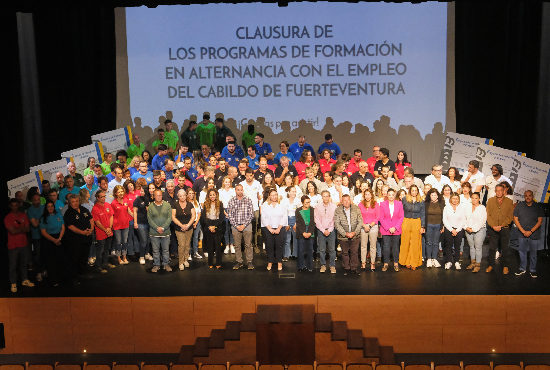 El Cabildo forma a 140 personas gracias a los PFAE - ondafuerteventura.es
