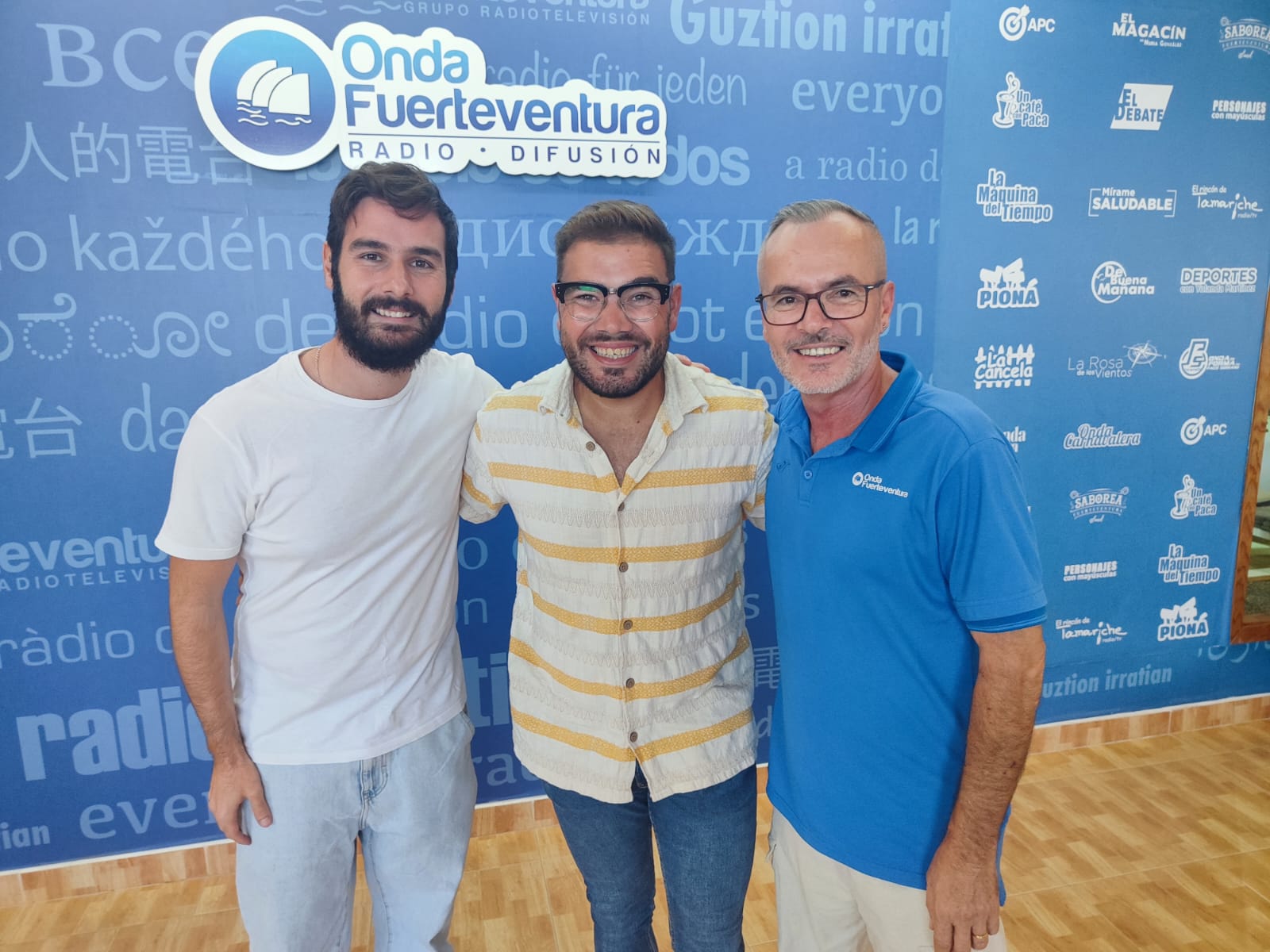 Andros Iglesias visita el programa de Los Fran'S en Onda Fuerteventura ...